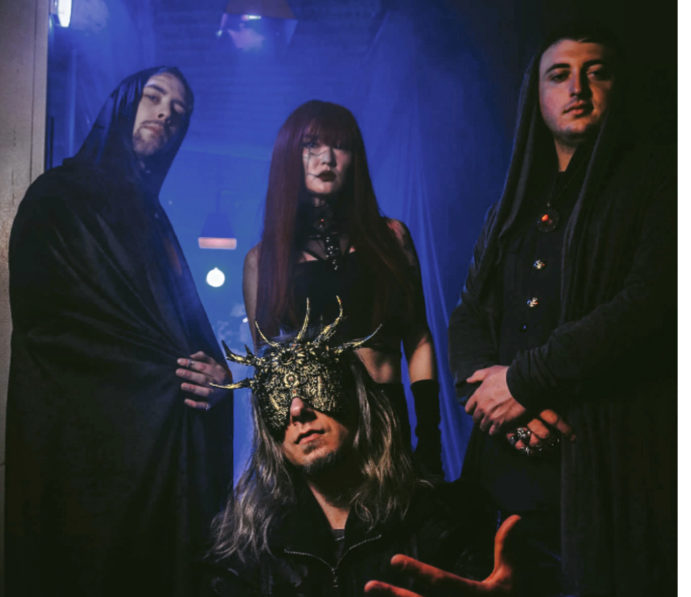 RED CAIN Is On „The Great Hunt“ With New Live Video Off Wheel of Time ...